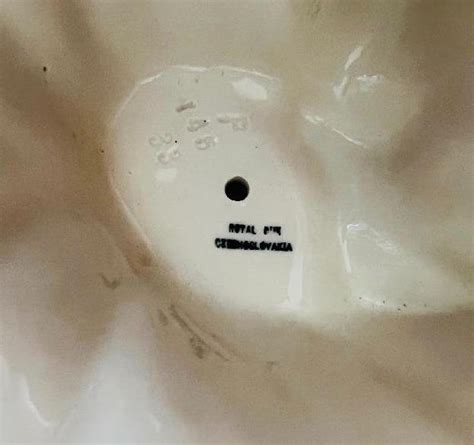 Royal Dux Elly Strobach I Republika Aukro