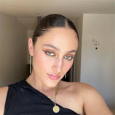 Zazie Zazie Mck Threads Say More