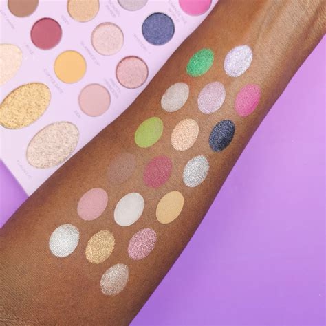 Revolution X Bratz Doll Eyeshadow Palette Yasmin Pink Panda