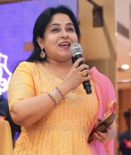 Neetu Singh English Teacher Husband Biography Starsunfolded