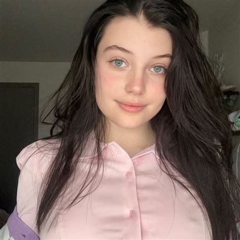 Raye Roze On Instagram How Should We Start The Weekend Feminine