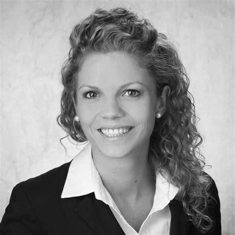 Sandra Pfeiffer Senior Program Manager Customer Experience Improvements Amazon Deutschland