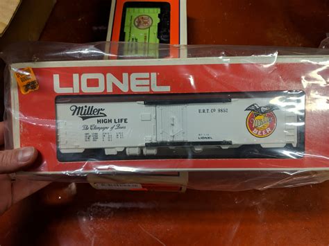 Lionel 6 9852 Miller High Life Billboard Reefer Boxcar Mantleburg Line