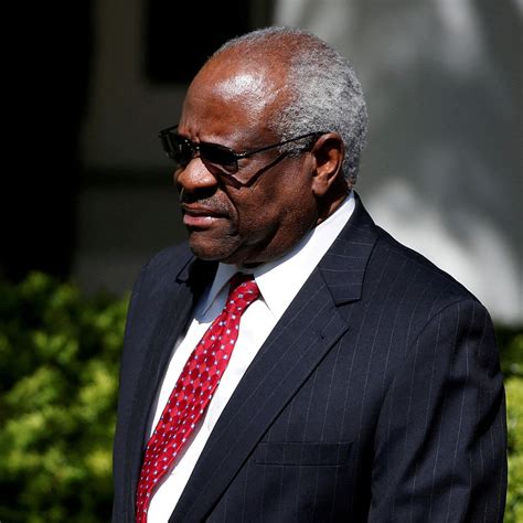 Thomas Steps Instagram Twitter And Facebook On Idcrawl