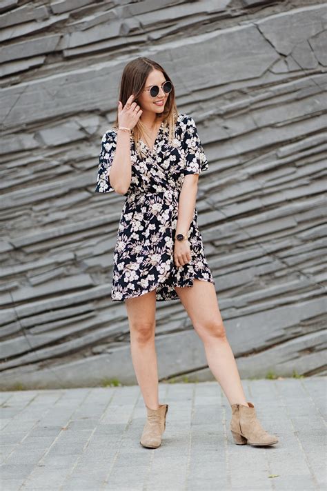 Flower Dress Chic And Clothes Blog Mode Et Voyages Paris