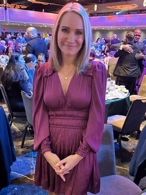 Andrea Canning Rcurvynewswomen