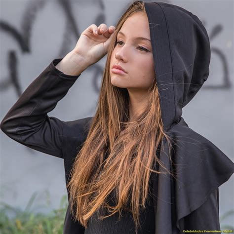 Celebridades Femeninas Oficial Chelsea Mayer Belleza Incipiente A