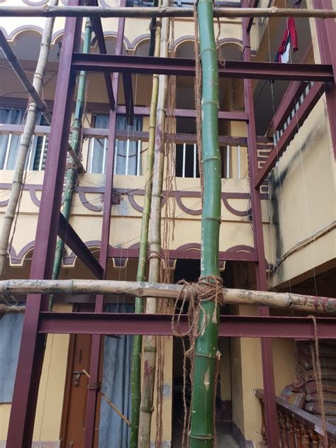 Structure Lifts Smooth Elevator