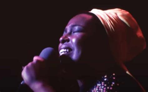 The Origin Story Of Robert Flacks Killing Me Softly With His Song