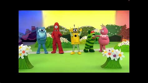 Lets Sing With Andy Andy Sings Yo Gabba Gabba Hugs Are Fun From Happy