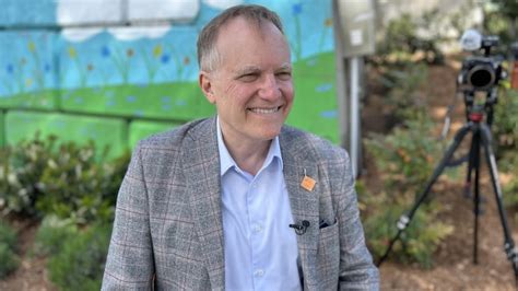 Peter Julian Commence Un Nouveau Chapitre à Titre Dancien Député Radio Canada