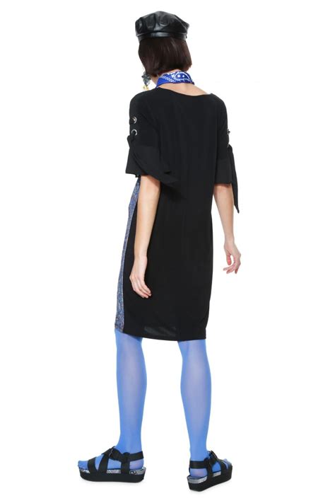 Десенирана дамска рокля Yamina M Emag Bg