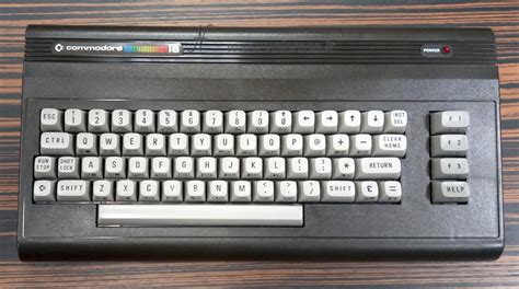 Commodore 16 Amedeo Valoroso
