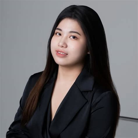 封再恩 Iamfeinida555 • Threads Say More