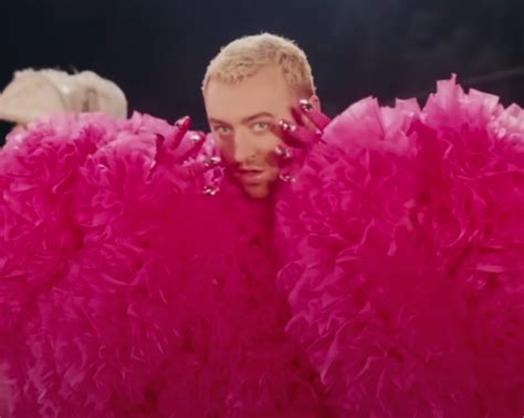 Album Release Sam Smith Wow Crowd In Pink Smile Fm