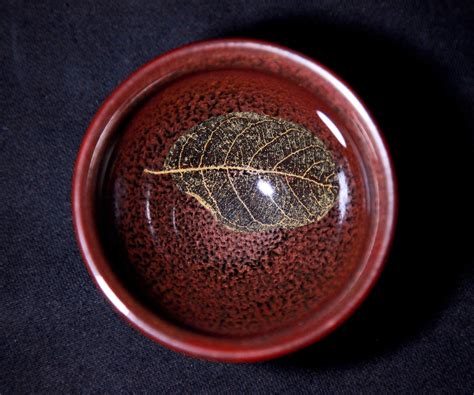 Leaf Tenmoku 木葉天目 — Yu Ying Huang Ceramics 黃玉英陶藝