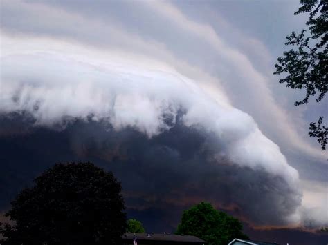 Dark Shelf Cloud At Kristopher Chambers Blog