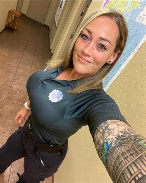 2b2h Those Look Massive Rpolitecurves