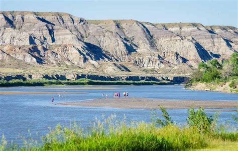What To Do In Dinosaur Provincial Park Tours Hiking Camping