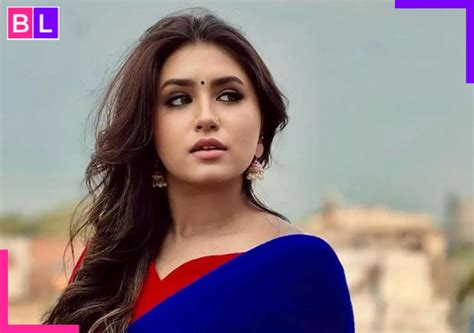 Meet Pakistani Influencer Minahil Malik Whose Alleged Private Video Got