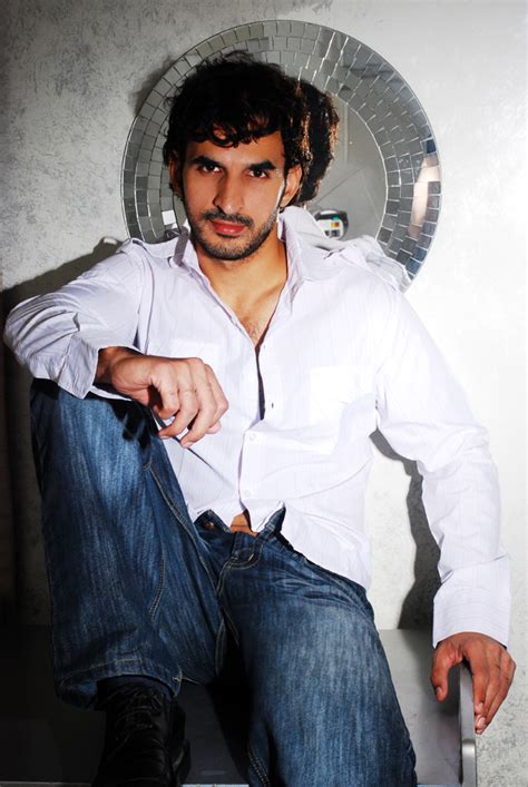 Raza The Models Photo Portfolio 0 Albums And 11 Photos Model Mayhem