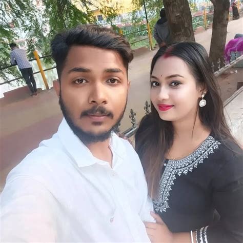 Riya Kar Riya Kar Threads Say More