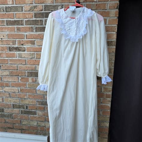 Gilligan And Omalley Intimates And Sleepwear Gilligan Omalley Cream