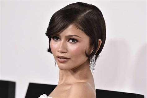 Zendayas Hairstylist Reveals The Inspiration Behind The Stars Chic