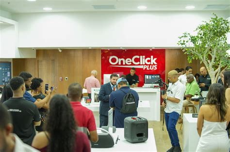Oneclick Presenta El Iphone 16 En Un Evento Espectacular En República