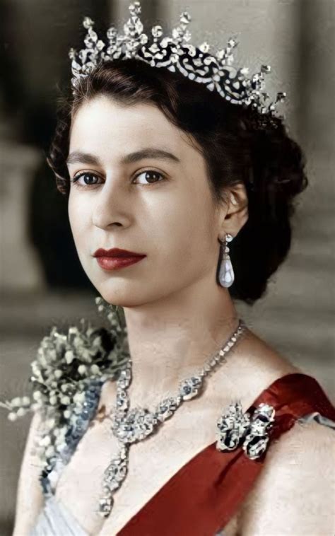 In Photos Queen Elizabeth Ii Through The Years Artofit