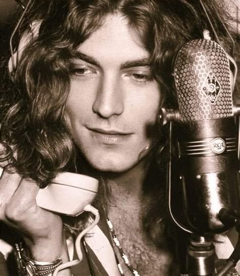 Reblog by @lazykidgladiator · 1 image | Robert plant led zeppelin, Robert plant, Robert plant young