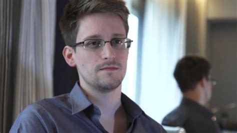 Le360ma فنزويلا تمنح اللجوء لإدوارد سنودن