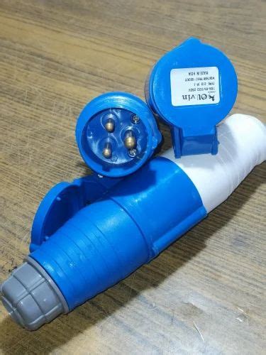 Three Phase Plug And Socket Panel Mount 5 Pin 415v 32a Ip65