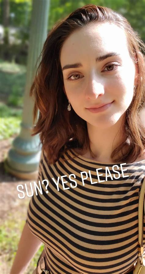 Abigail Shapiro Scrolller