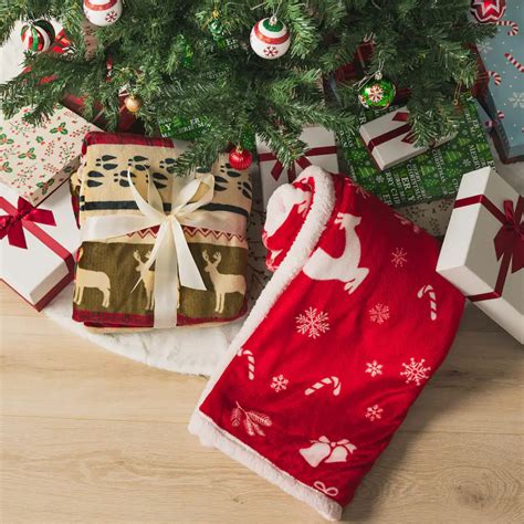 Refined Abode Design Christmas Blanket Sherpa Fleece Throw Plush