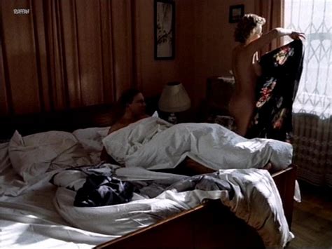 Голая Мария Пакульнис в Obywatel Piszczyk