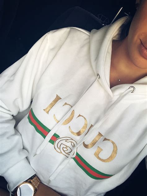 Pin By Priscila Barreto On Compras Gucci Outfits Sweat Suits Outfits