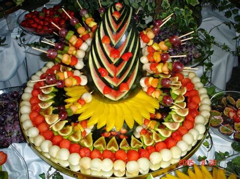 Arte Com Fruta E Legumes Esculturas Em Fruta E Decoração De Pratos