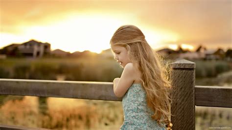 Sweet Girl Wallpaper Hd Hd