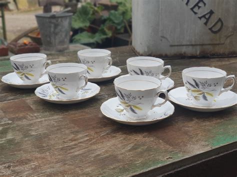 Colclough Stardust Bone China Afternoon Tea Cups And Saucers X 6 Gold