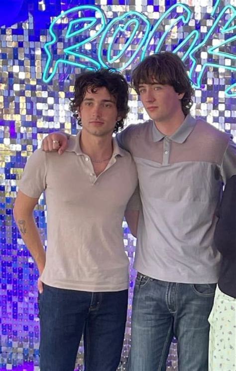 Eli Bobby Inhaler Bobby Robert