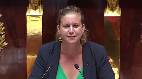 Mathilde Panot Lfi Tire à Boulets Rouges Sur Emmanuel Macron Et Dit