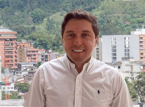 Las Grandes Alianzas Políticas Se Convierten En Cortinas De Humo Marco Emilio Hincapié