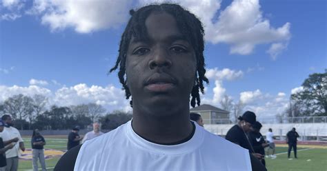 Texas Aandm Makes Strong Move For Dl Bryce Robinson During Spring Visit