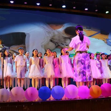 枫华国际学校六一儿童节英语戏剧展演，让孩子们在绚烂的舞台上自由绽放！ 知乎