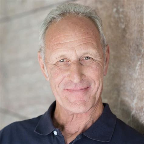 28 Best Hairstyles For Older Men