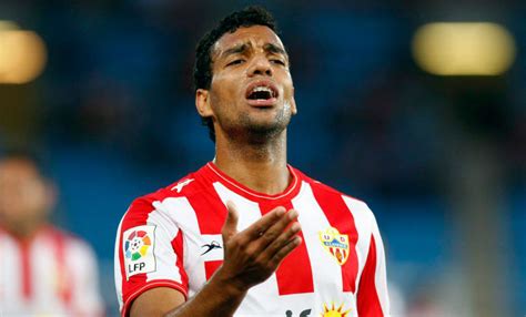 Míchel Macedo Lateral Del Almería En La Agenda Amarilla Udlaspalmas Net