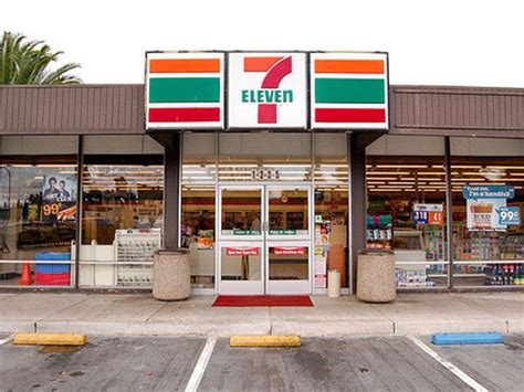 7 Eleven Store