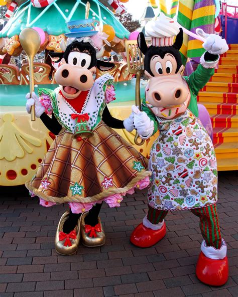 Clarabelle Cow And Horace Horsecollar