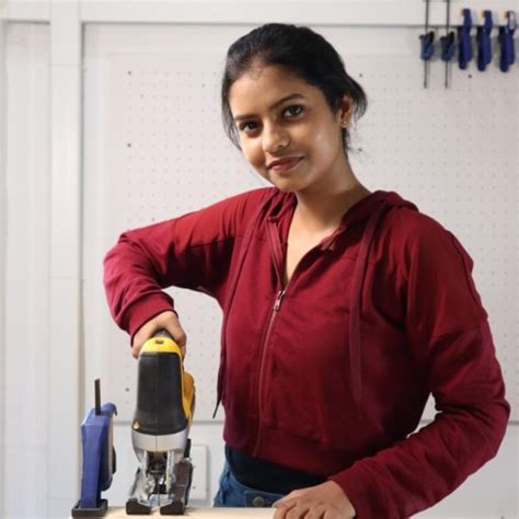 Lacquer Vs Polyurethane When To Use Each Pinecarve